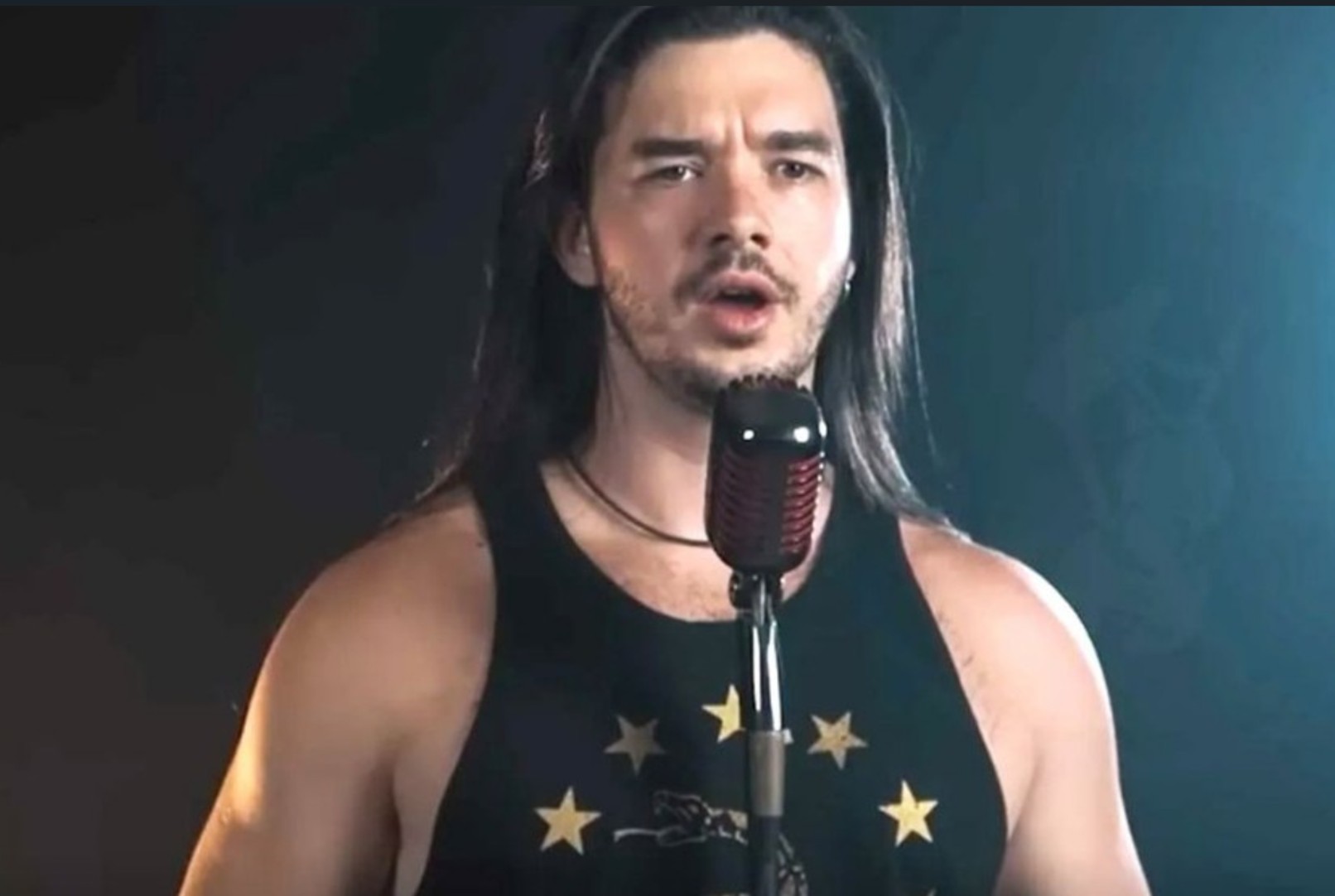 Dan Vasc’s “Amazing Grace”: A Classic Hymn Transformed into a Powerful ...